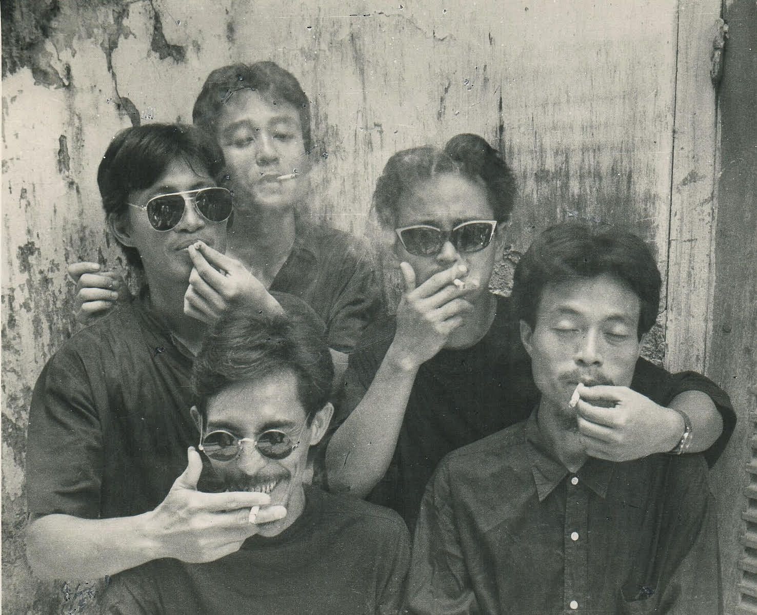 Phỏng vấn Suzanne Lecht về ‘Gang of five’ [nhóm năm] và ngôi nhà nghệ ...